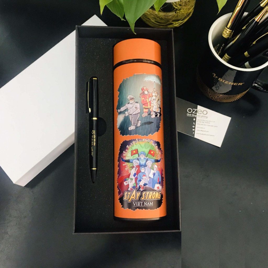 In Logo Lên Bộ Giftset Bình Giữ Nhiệt Inox Và Bút Kim Loại Theo Yêu Cầu