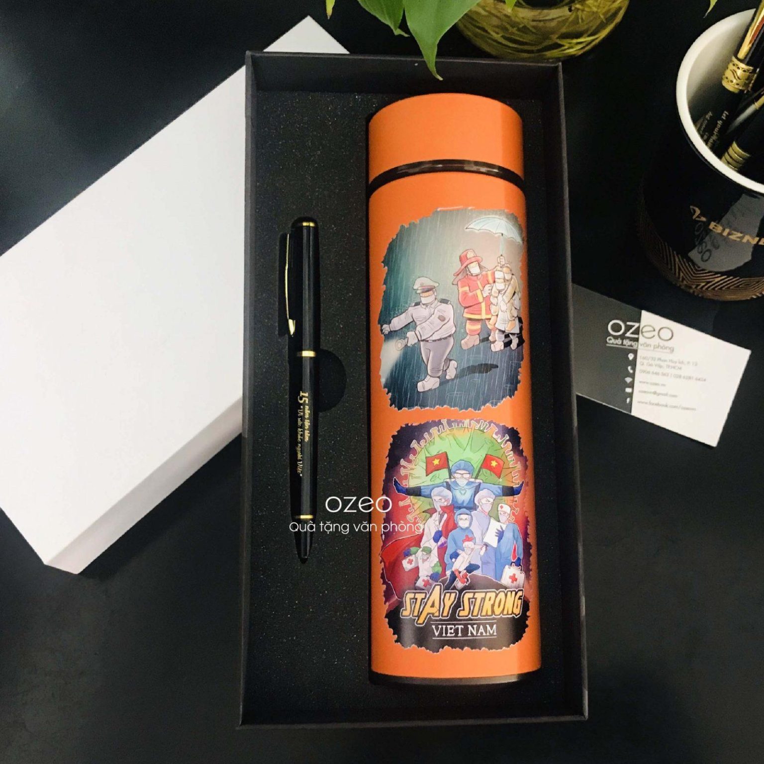 In Logo Lên Bộ Giftset Bình Giữ Nhiệt Inox Và Bút Kim Loại Theo Yêu Cầu