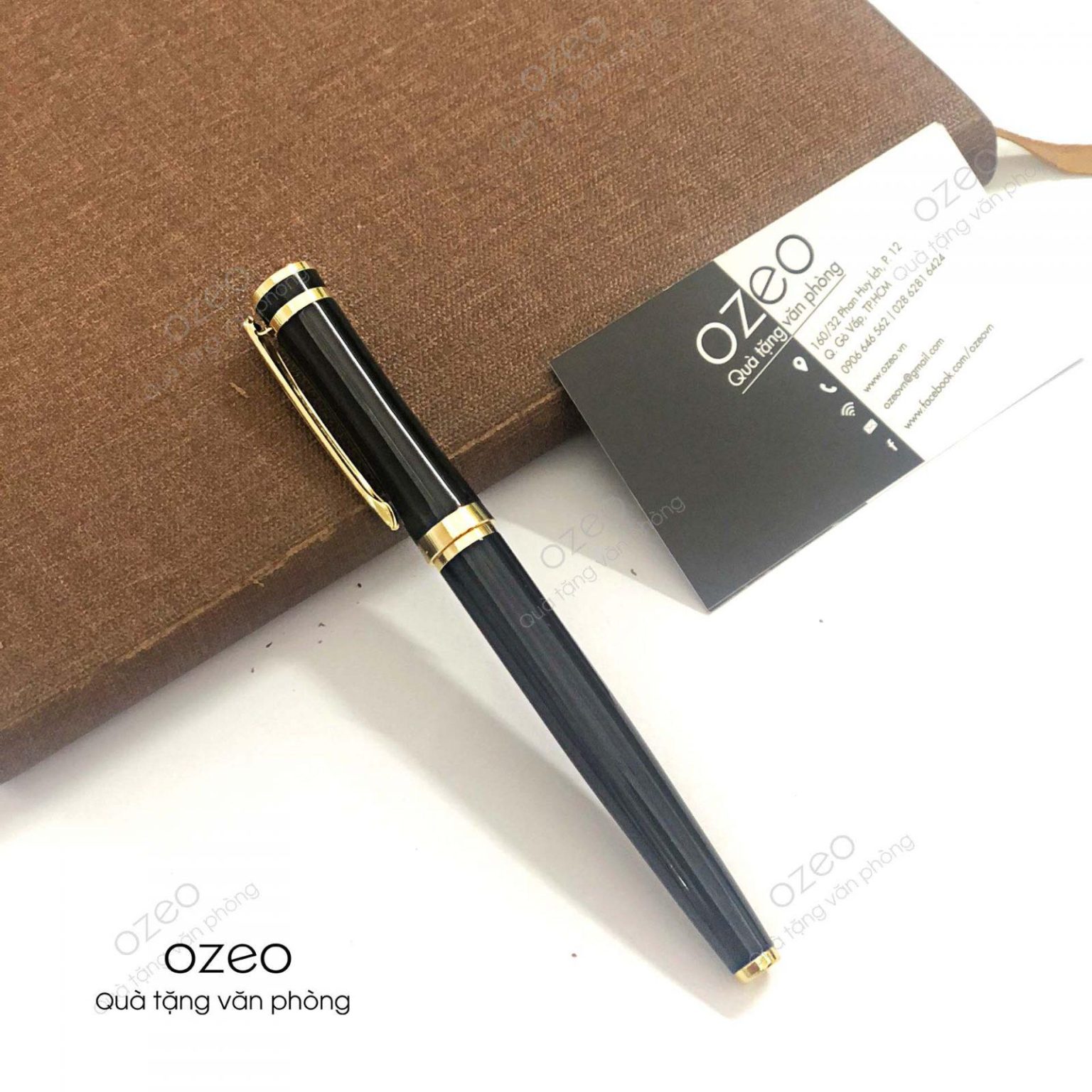 Bút Kim Loại Quà Tặng Đen Khoen Vàng BK072 - Ozeo.vn
